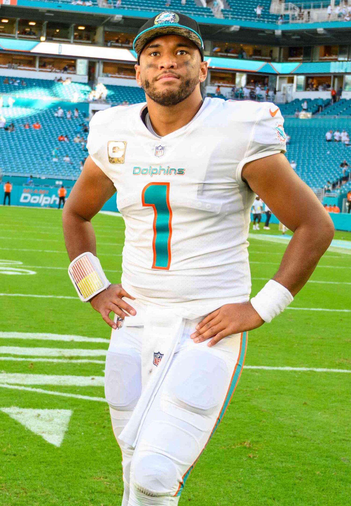 Tua Real Name, Age, Height, Weight, Net Worth, and Bio - celerealname.com